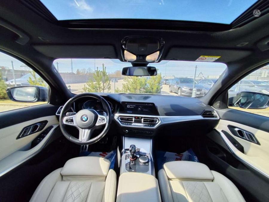 Grey BMW 330 2021 in Siauliai, with an engine capacity of 2.00 L and mileage of 117 thousand km for 24300 €, photo 15 on AUTOMOTO.COM.LV