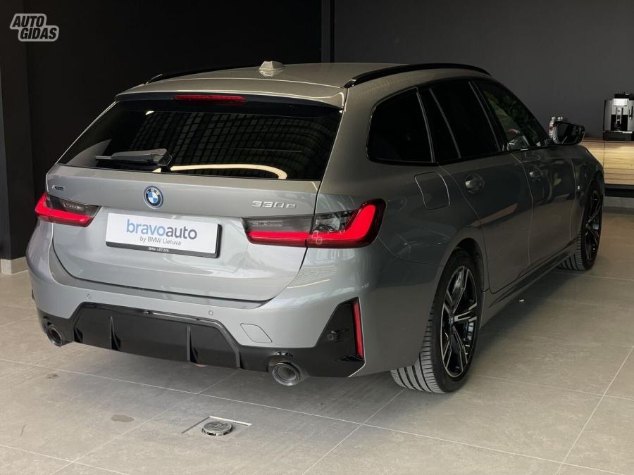 Grey BMW 330 2022 in Klaipeda, with an engine capacity of 2.00 L and mileage of 87 thousand km for 36822 €, photo 5 on AUTOMOTO.COM.LV