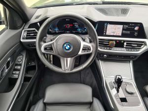 Pelēks BMW 330 2022 Kauņa, ar dzinēja tilpumu 2.00 L un nobraukumu 199 tūkst. km par 21250 €, foto 24 vietnē AUTOMOTO.COM.LV