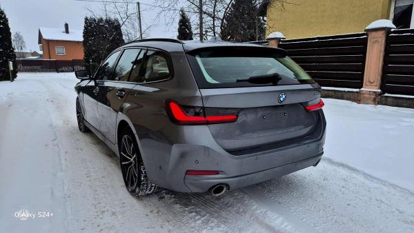 Pelēks BMW 330 2023 Tauragė, ar dzinēja tilpumu 2.00 L un nobraukumu 25 tūkst. km par 15400 €, foto 1 vietnē AUTOMOTO.COM.LV