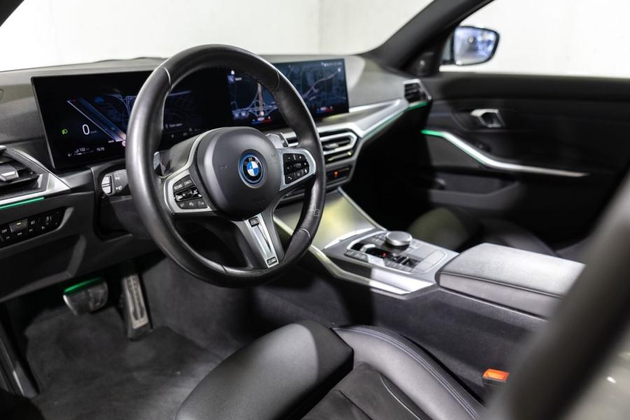 Pelēks BMW 330 2024 Viļņa, ar dzinēja tilpumu 2.00 L un nobraukumu 57 tūkst. km par 42991 €, foto 13 vietnē AUTOMOTO.COM.LV