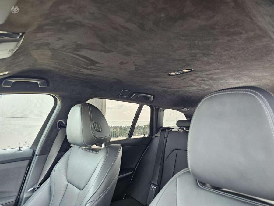 Grey BMW 330 2024 in Siauliai, with an engine capacity of 2.00 L and mileage of 35 thousand km for 35900 €, photo 8 on AUTOMOTO.COM.LV