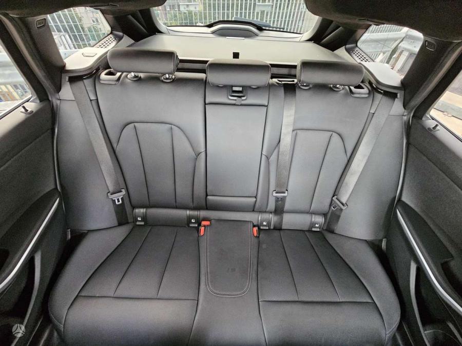 Grey BMW 330 2024 in Siauliai, with an engine capacity of 2.00 L and mileage of 35 thousand km for 35900 €, photo 35 on AUTOMOTO.COM.LV