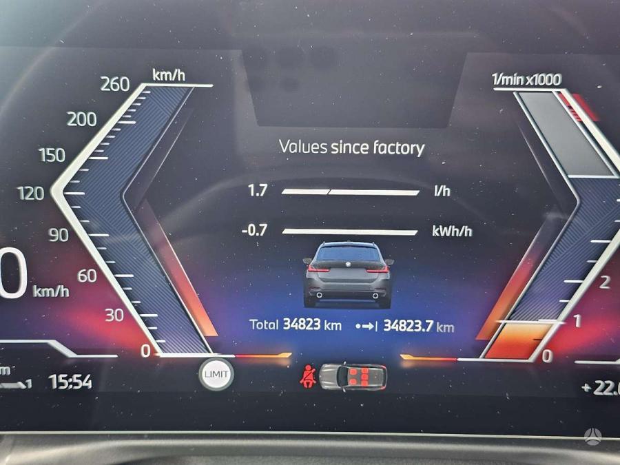 Grey BMW 330 2024 in Siauliai, with an engine capacity of 2.00 L and mileage of 35 thousand km for 35900 €, photo 42 on AUTOMOTO.COM.LV