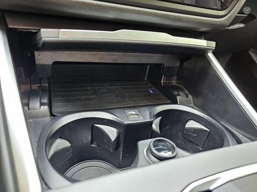 Grey BMW 330 2024 in Siauliai, with an engine capacity of 2.00 L and mileage of 35 thousand km for 35900 €, photo 48 on AUTOMOTO.COM.LV