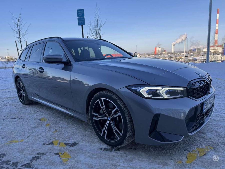 Grey BMW 330 2025 in Vilnius, with an engine capacity of 2.99 L and mileage of 23 thousand km for 43560 €, photo 3 on AUTOMOTO.COM.LV