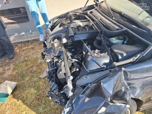 BMW 330 2001 in Vilnius, with an engine capacity of 3.00 L and mileage of 30 thousand km for 999 €, photo 18 on AUTOMOTO.COM.LV