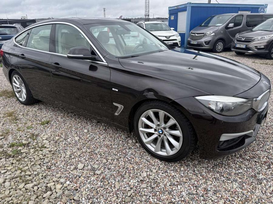 BMW 330 2014 in Kaunas, with an engine capacity of 3.00 L and mileage of 333 thousand km for 6999 €, photo 3 on AUTOMOTO.COM.LV
