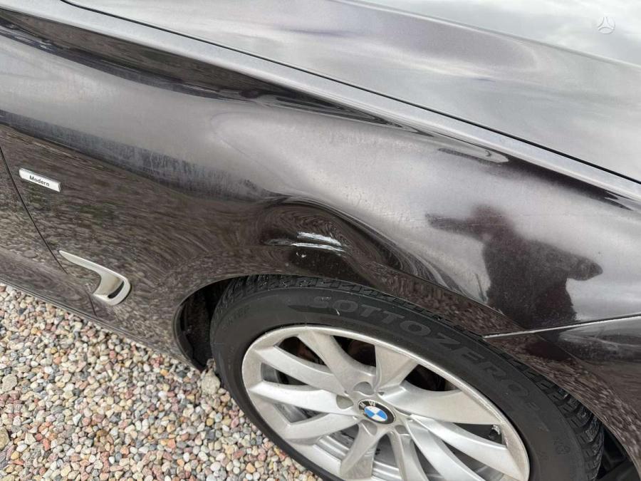 BMW 330 2014 in Kaunas, with an engine capacity of 3.00 L and mileage of 333 thousand km for 6999 €, photo 4 on AUTOMOTO.COM.LV