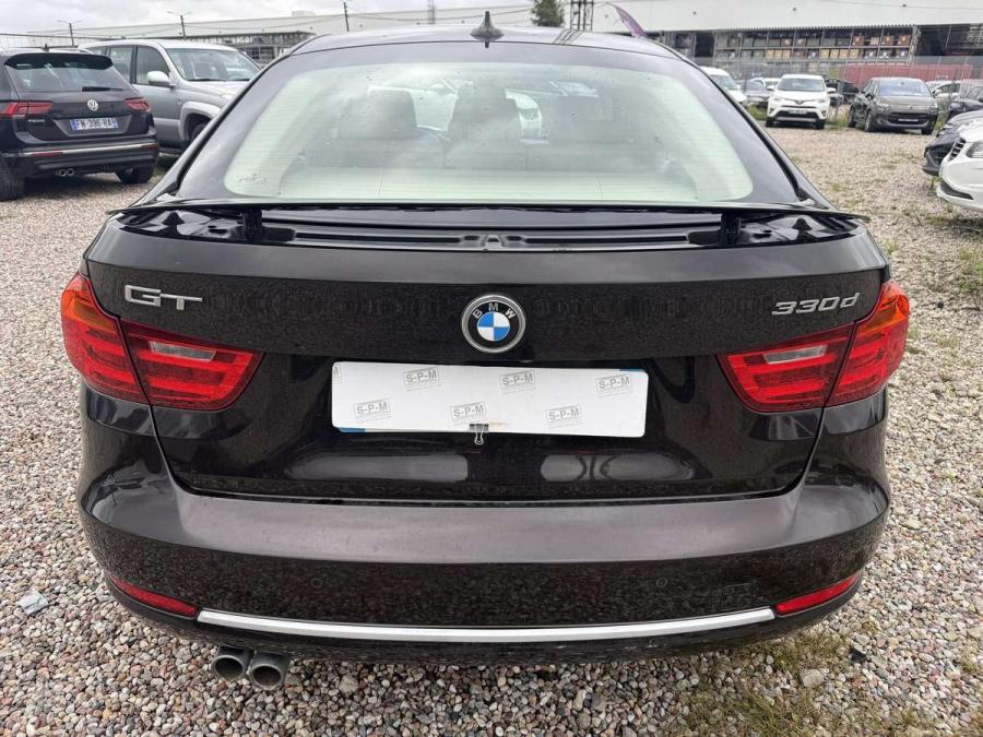 BMW 330 2014 in Kaunas, with an engine capacity of 3.00 L and mileage of 333 thousand km for 6999 €, photo 5 on AUTOMOTO.COM.LV