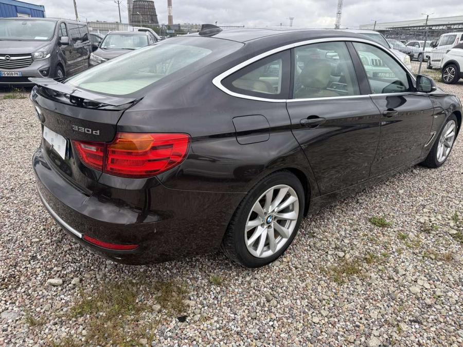 BMW 330 2014 in Kaunas, with an engine capacity of 3.00 L and mileage of 333 thousand km for 6999 €, photo 6 on AUTOMOTO.COM.LV