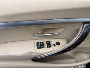 BMW 330 2014 in Kaunas, with an engine capacity of 3.00 L and mileage of 333 thousand km for 6999 €, photo 12 on AUTOMOTO.COM.LV