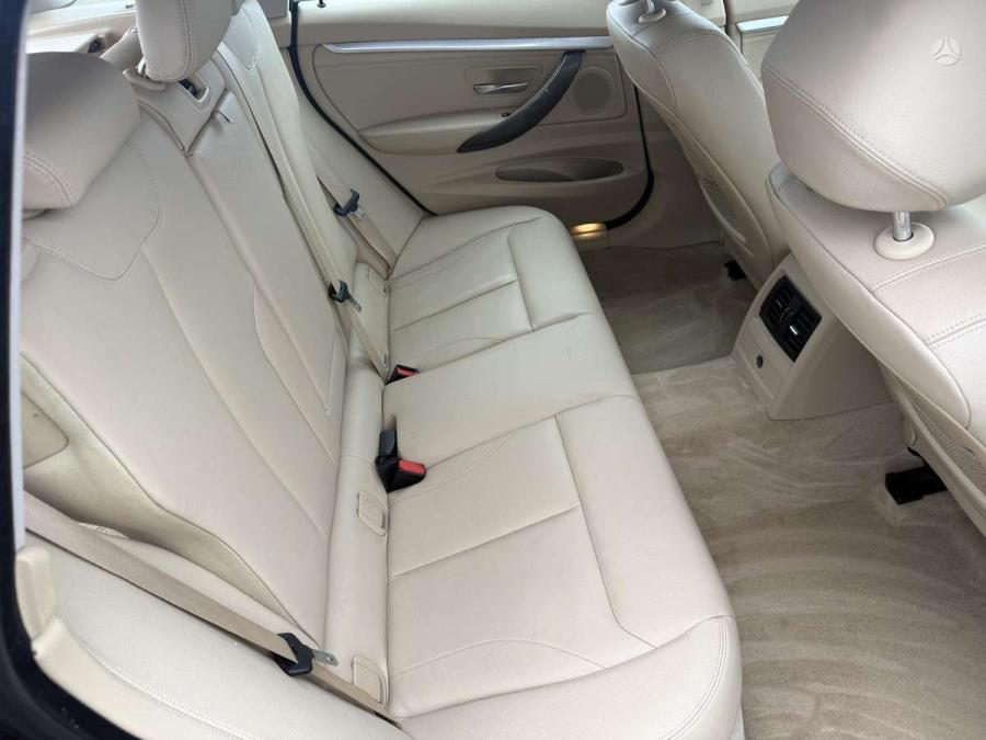 BMW 330 2014 in Kaunas, with an engine capacity of 3.00 L and mileage of 333 thousand km for 6999 €, photo 15 on AUTOMOTO.COM.LV