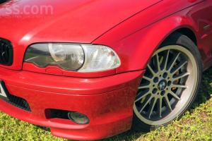 Red BMW 330 2000 in Riga, with an engine capacity of 3.00 L and mileage of 290 thousand km for 4050 €, photo 7 on AUTOMOTO.COM.LV