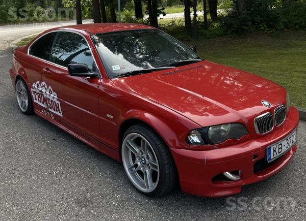 Red BMW 330 2000 in Riga, with an engine capacity of 3.00 L and mileage of 310 thousand km for 6900 €, photo 2 on AUTOMOTO.COM.LV