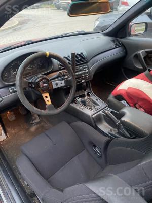 Sarkans BMW 330 2002 Valmiera, ar dzinēja tilpumu 3.00 L un nobraukumu 230 tūkst. km par 6800 €, foto 7 vietnē AUTOMOTO.COM.LV