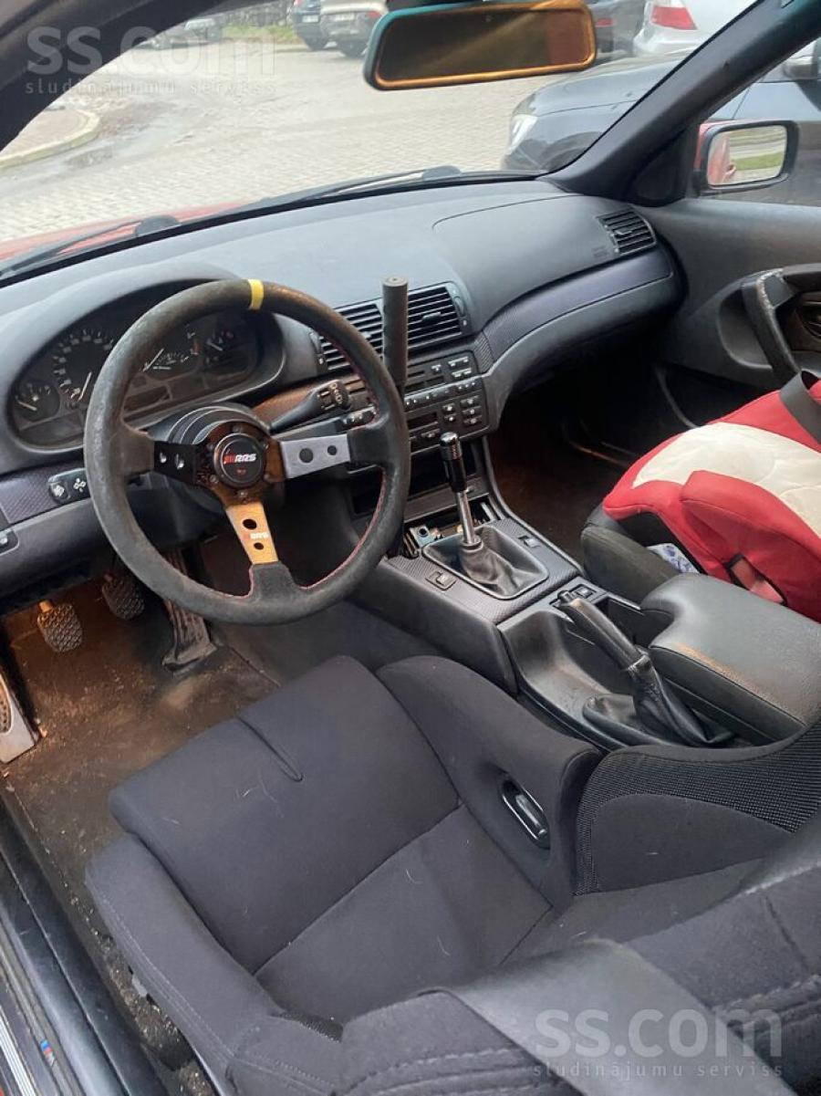 Sarkans BMW 330 2002 Valmiera, ar dzinēja tilpumu 3.00 L un nobraukumu 230 tūkst. km par 6800 €, foto 7 vietnē AUTOMOTO.COM.LV