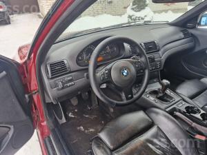 Sarkans BMW 330 2002 Liepāja, ar dzinēja tilpumu 3.00 L un nobraukumu 440 tūkst. km par 2600 €, foto 6 vietnē AUTOMOTO.COM.LV