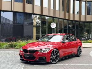 Sarkans BMW 330 2017 Viļņa, ar dzinēja tilpumu 2.00 L un nobraukumu 160 tūkst. km par 19750 €, foto  vietnē AUTOMOTO.COM.LV
