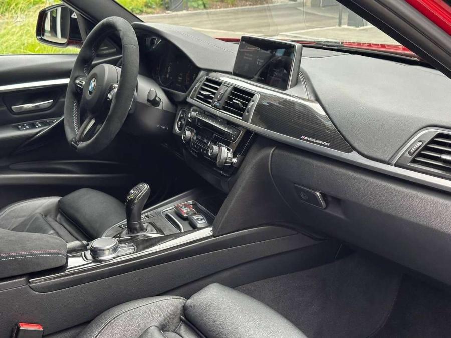 Sarkans BMW 330 2017 Viļņa, ar dzinēja tilpumu 2.00 L un nobraukumu 160 tūkst. km par 19750 €, foto 23 vietnē AUTOMOTO.COM.LV