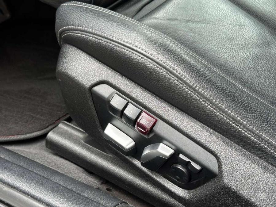 Sarkans BMW 330 2017 Viļņa, ar dzinēja tilpumu 2.00 L un nobraukumu 160 tūkst. km par 19750 €, foto 27 vietnē AUTOMOTO.COM.LV