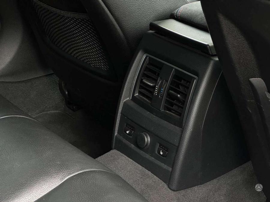 Sarkans BMW 330 2017 Viļņa, ar dzinēja tilpumu 2.00 L un nobraukumu 160 tūkst. km par 19750 €, foto 35 vietnē AUTOMOTO.COM.LV