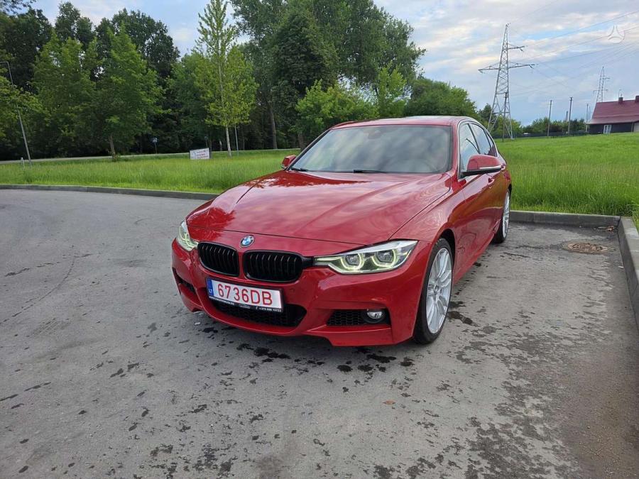 Sarkans BMW 330 2018 Jonava, ar dzinēja tilpumu 2.00 L un nobraukumu 118 tūkst. km par 17850 €, foto 10 vietnē AUTOMOTO.COM.LV