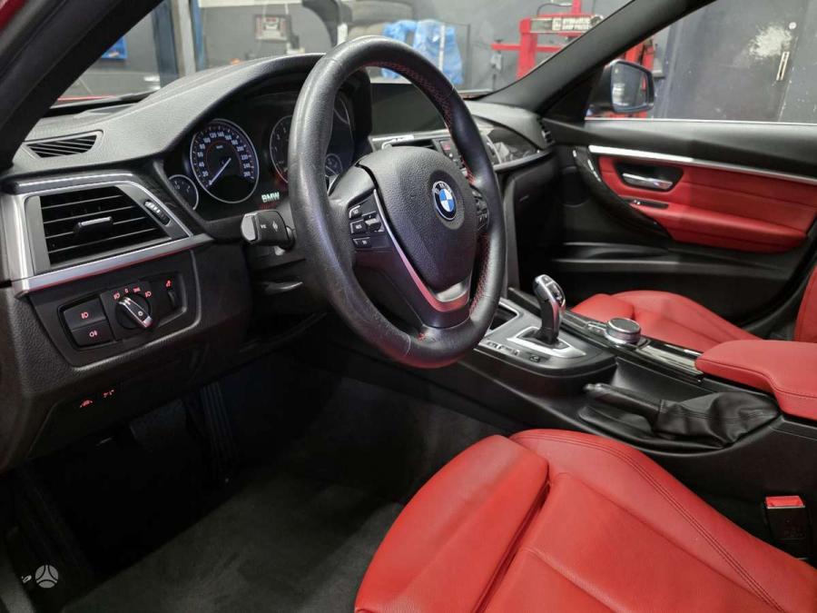 Sarkans BMW 330 2018 Jonava, ar dzinēja tilpumu 2.00 L un nobraukumu 118 tūkst. km par 17850 €, foto 17 vietnē AUTOMOTO.COM.LV