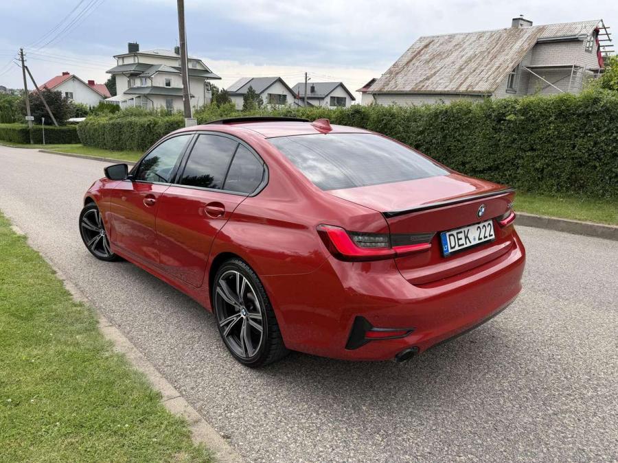 Sarkans BMW 330 2021 Viļņa, ar dzinēja tilpumu 2.00 L un nobraukumu 58 tūkst. km par 23450 €, foto 14 vietnē AUTOMOTO.COM.LV