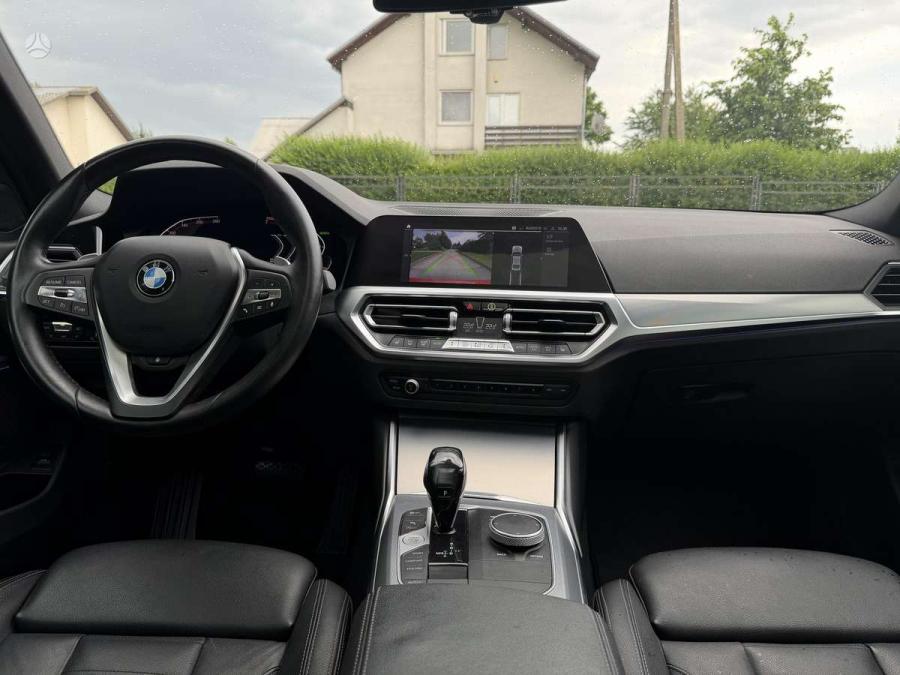 Sarkans BMW 330 2021 Viļņa, ar dzinēja tilpumu 2.00 L un nobraukumu 58 tūkst. km par 23450 €, foto 22 vietnē AUTOMOTO.COM.LV