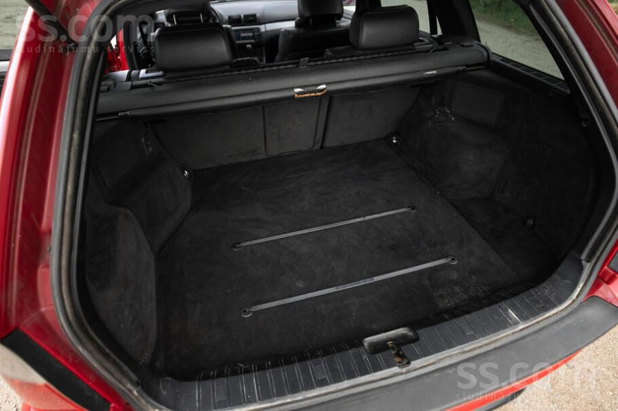 Sarkans BMW 330 2004 Tukums, ar dzinēja tilpumu 3.00 L un nobraukumu 362 tūkst. km par 4990 €, foto 21 vietnē AUTOMOTO.COM.LV