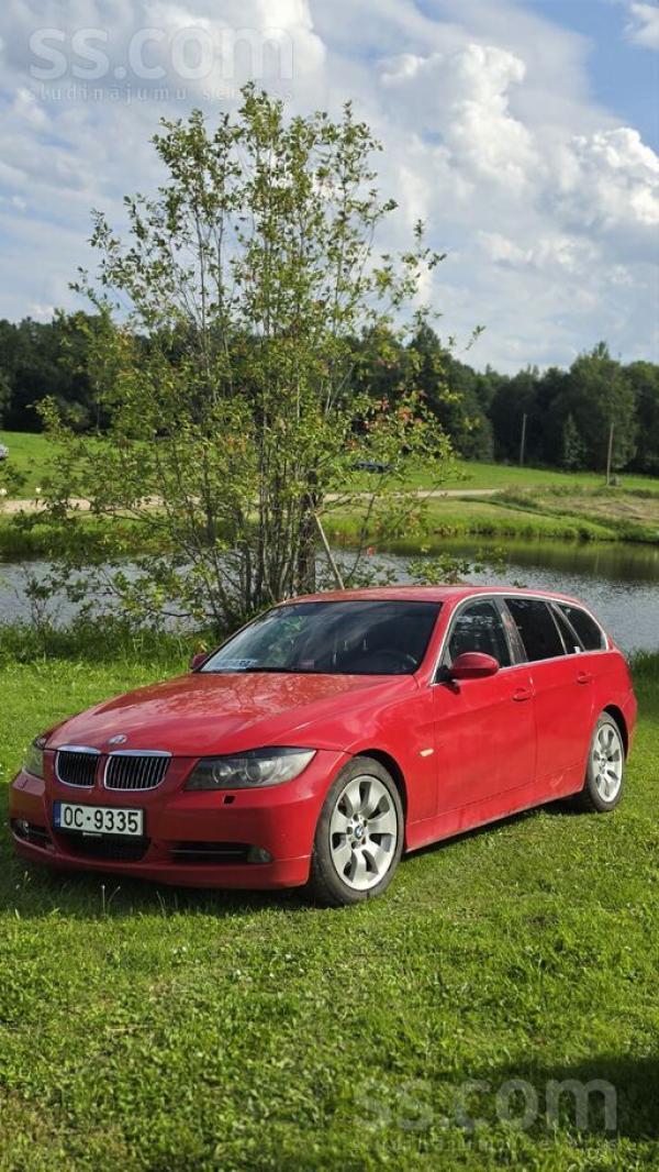 Red BMW 330 2006 in Madona, with an engine capacity of 3.00 L and mileage of 300 thousand km for 3700 €, photo 1 on AUTOMOTO.COM.LV