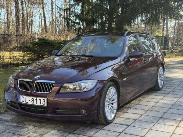 BMW 330 2008 in Riga on AUTOMOTO.COM.LV Red BMW 330 2008 in Riga, with an engine capacity of 3.00 L and mileage of 303 thousand km for 4500 €, photo 1 on AUTOMOTO.COM.LV