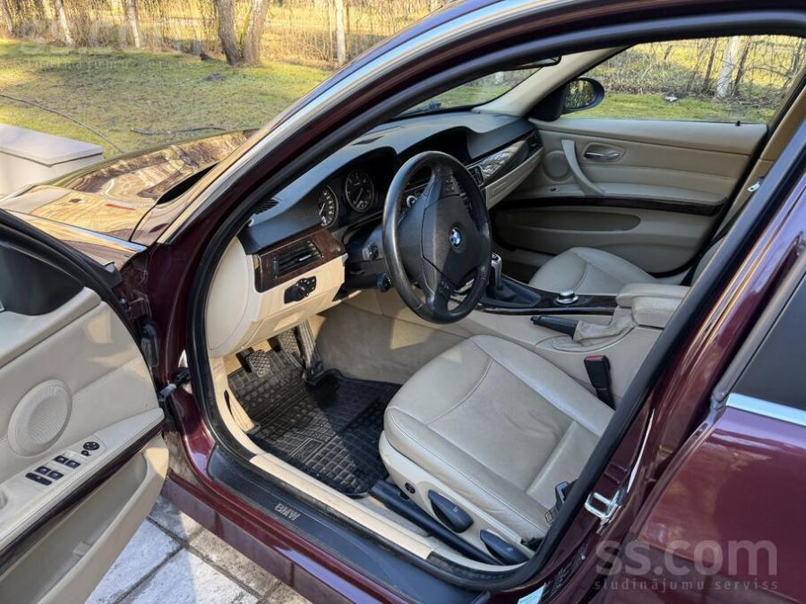 Sarkans BMW 330 2008 Rīga, ar dzinēja tilpumu 3.00 L un nobraukumu 303 tūkst. km par 4500 €, foto 4 vietnē AUTOMOTO.COM.LV