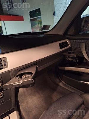 Sarkans BMW 330 2011 Liepāja, ar dzinēja tilpumu 3.00 L un nobraukumu 325 tūkst. km par 6500 €, foto 11 vietnē AUTOMOTO.COM.LV