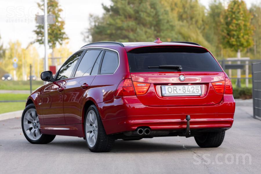 Red BMW 330 2011 in Jelgava, with an engine capacity of 3.00 L and mileage of 0 thousand km for 5500 €, photo 5 on AUTOMOTO.COM.LV