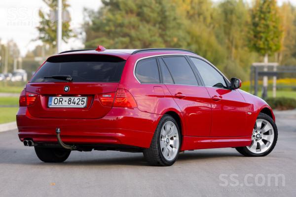 Red BMW 330 2011 in Jelgava, with an engine capacity of 3.00 L and mileage of 0 thousand km for 5500 €, photo 7 on AUTOMOTO.COM.LV