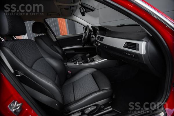 Red BMW 330 2011 in Jelgava, with an engine capacity of 3.00 L and mileage of 0 thousand km for 5500 €, photo 8 on AUTOMOTO.COM.LV