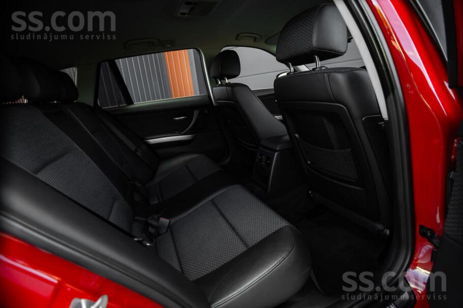 Red BMW 330 2011 in Jelgava, with an engine capacity of 3.00 L and mileage of 0 thousand km for 5500 €, photo 9 on AUTOMOTO.COM.LV