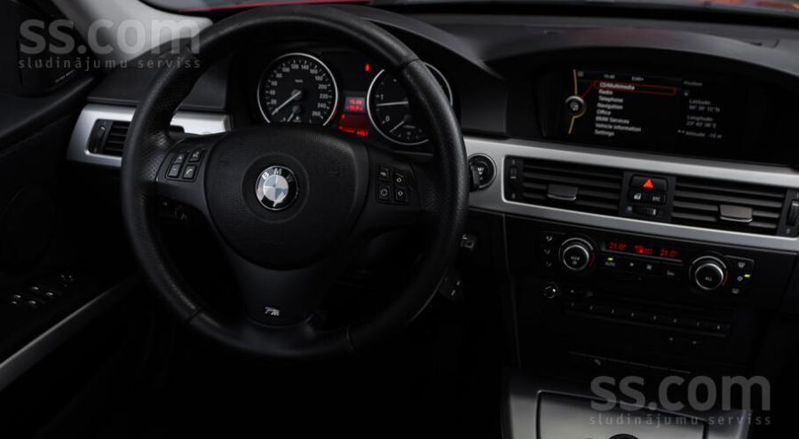 Red BMW 330 2011 in Jelgava, with an engine capacity of 3.00 L and mileage of 0 thousand km for 5500 €, photo 12 on AUTOMOTO.COM.LV
