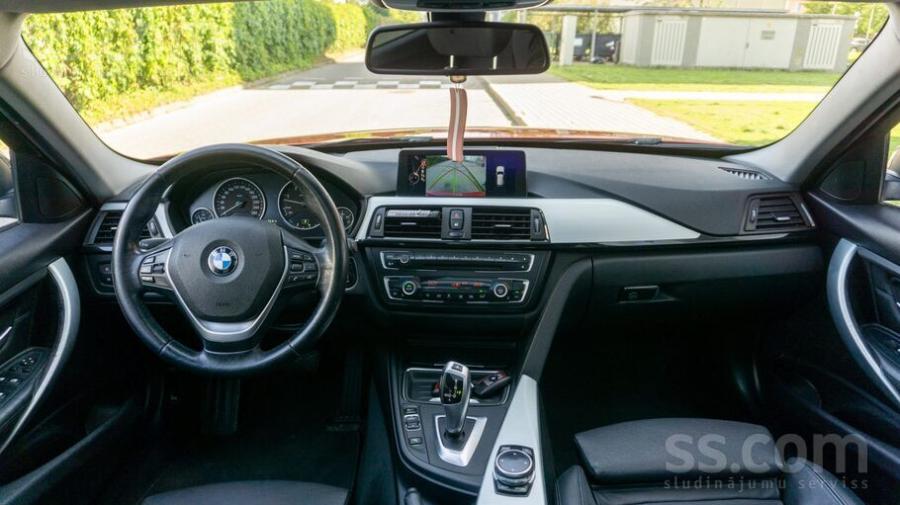 Red BMW 330 2014 in Riga, with an engine capacity of 3.00 L and mileage of 214 thousand km for 11590 €, photo 12 on AUTOMOTO.COM.LV