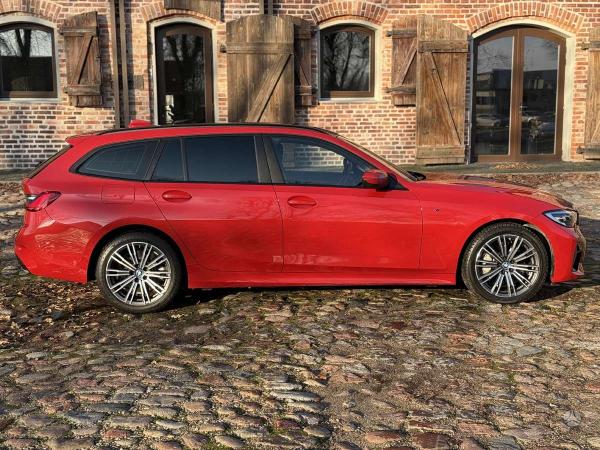 Sarkans BMW 330 2021 Klaipėda, ar dzinēja tilpumu 2.00 L un nobraukumu 44 tūkst. km par 25299 €, foto 4 vietnē AUTOMOTO.COM.LV