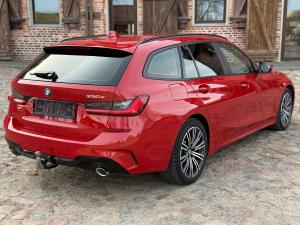 Red BMW 330 2021 in Klaipeda, with an engine capacity of 2.00 L and mileage of 51 thousand km for 22999 €, photo 4 on AUTOMOTO.COM.LV