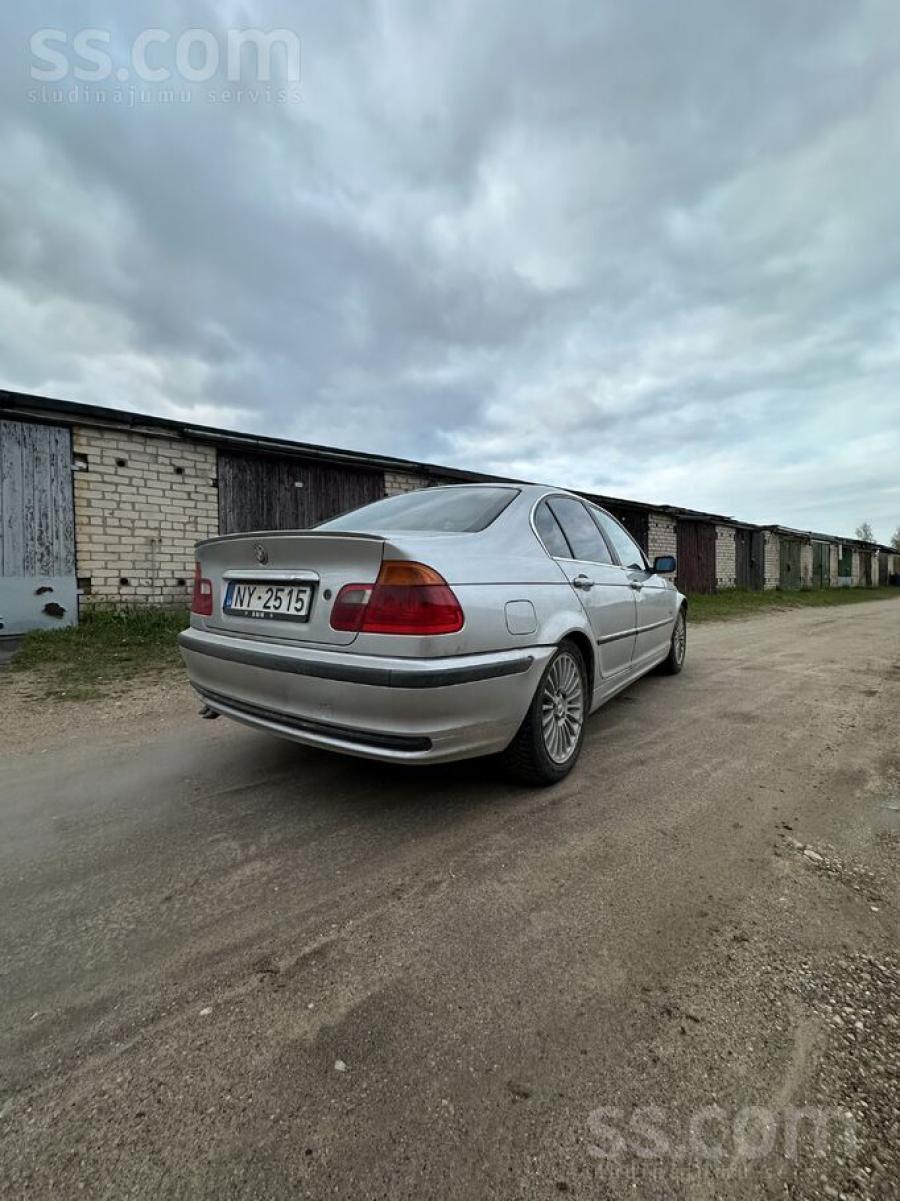 BMW 330 2000 in Gulbene, with an engine capacity of 3.00 L and mileage of 250 thousand km for 2700 €, photo 2 on AUTOMOTO.COM.LV