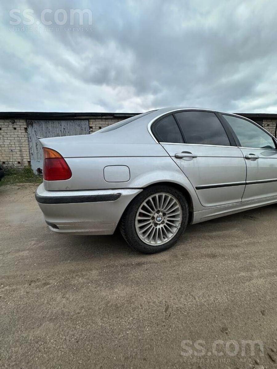 BMW 330 2000 in Gulbene, with an engine capacity of 3.00 L and mileage of 250 thousand km for 2700 €, photo 3 on AUTOMOTO.COM.LV