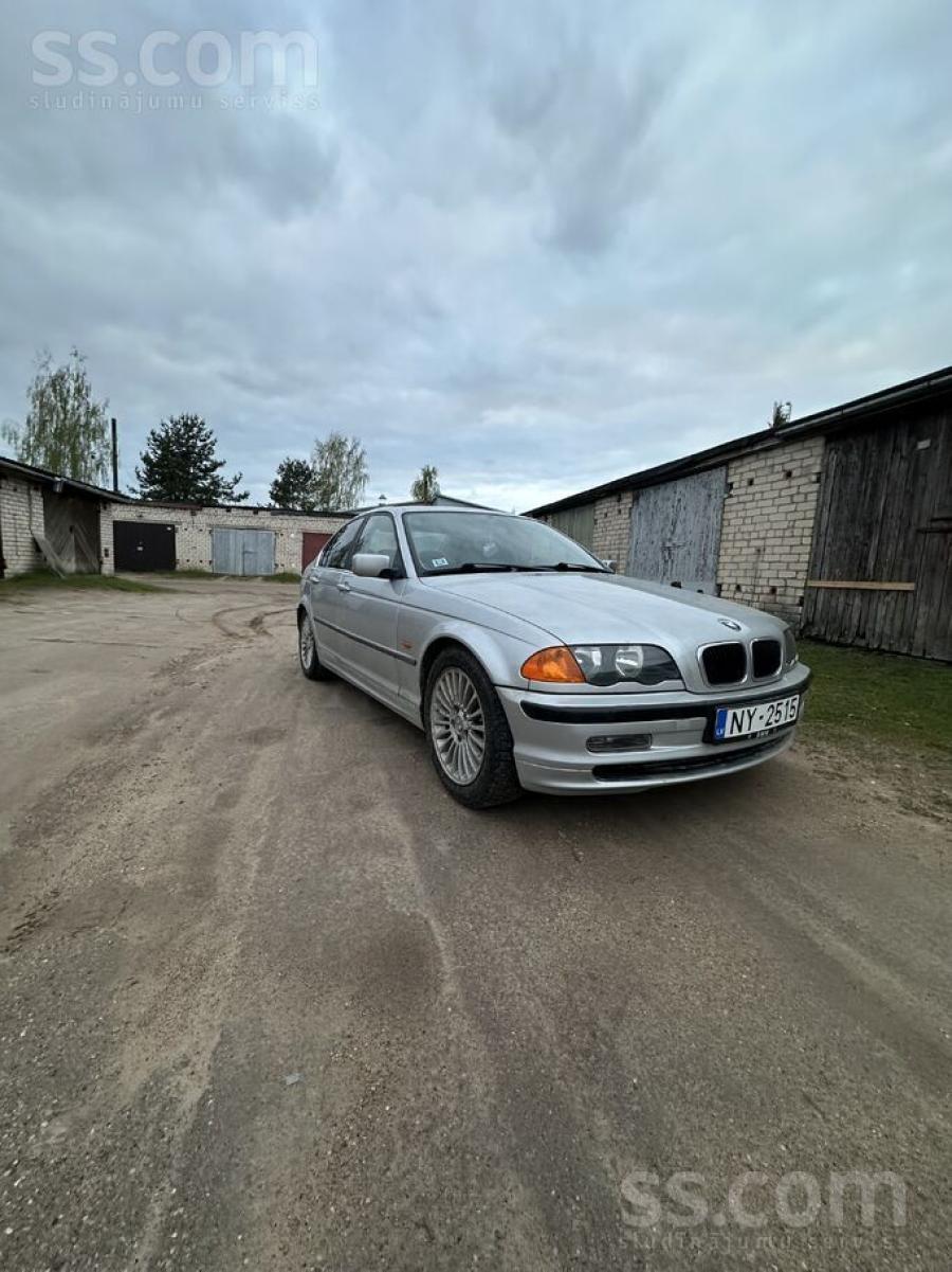 BMW 330 2000 in Gulbene, with an engine capacity of 3.00 L and mileage of 250 thousand km for 2700 €, photo 8 on AUTOMOTO.COM.LV