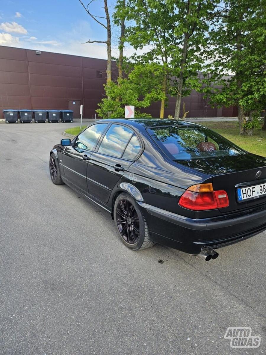 BMW 330 2000 in Kaunas, with an engine capacity of 3.00 L and mileage of 391 thousand km for 3500 €, photo 5 on AUTOMOTO.COM.LV