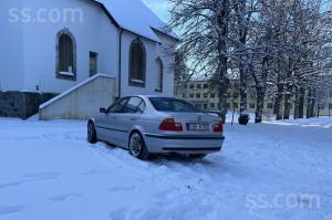 BMW 330 2000 in Gulbene, with an engine capacity of 3.00 L and mileage of 296 thousand km for 3850 €, photo 3 on AUTOMOTO.COM.LV