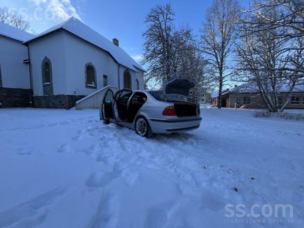 BMW 330 2000 Gulbene, ar dzinēja tilpumu 3.00 L un nobraukumu 296 tūkst. km par 3850 €, foto 6 vietnē AUTOMOTO.COM.LV