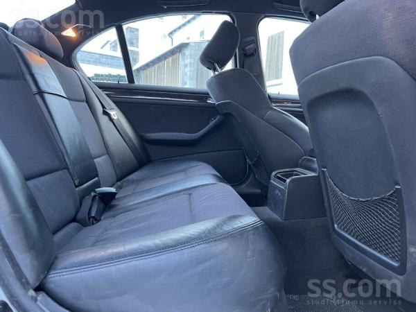 BMW 330 2000 Gulbene, ar dzinēja tilpumu 3.00 L un nobraukumu 296 tūkst. km par 3850 €, foto 8 vietnē AUTOMOTO.COM.LV